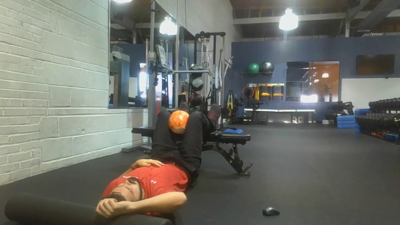 Asymmetrical Reach Hip Lift/ Élévation de bassin avec position ...