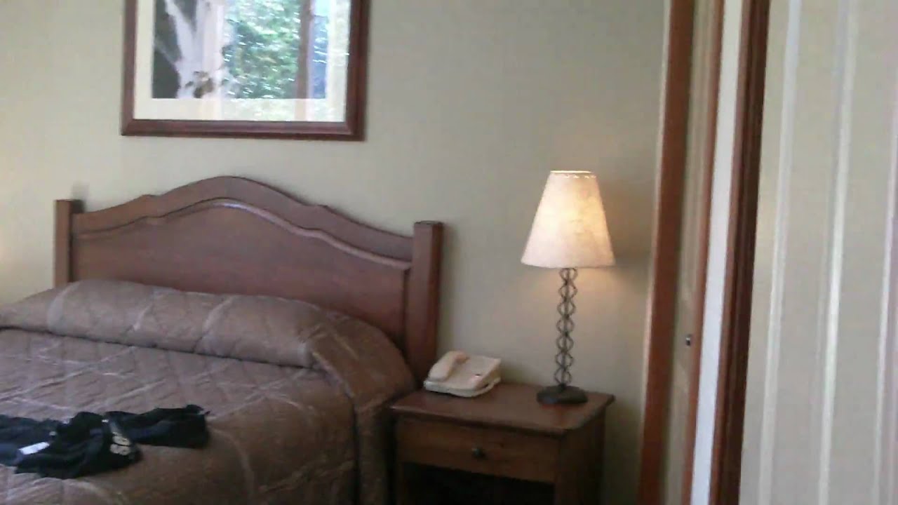 Room 607 -- Whistler Cascade Lodge - YouTube
