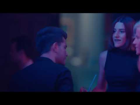 ÇUKURUN PAVYON SAHNESİ