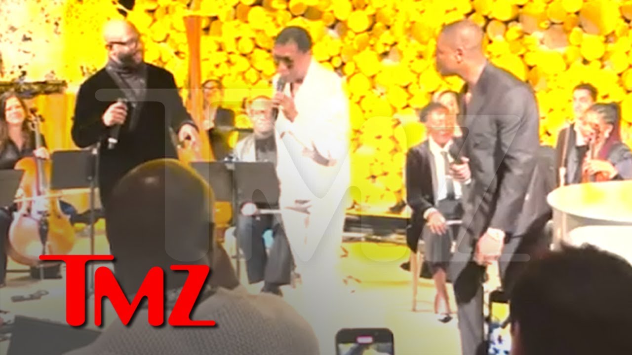 Babyface Serenades Kardashian Party with Christmas Hits | TMZ - YouTube