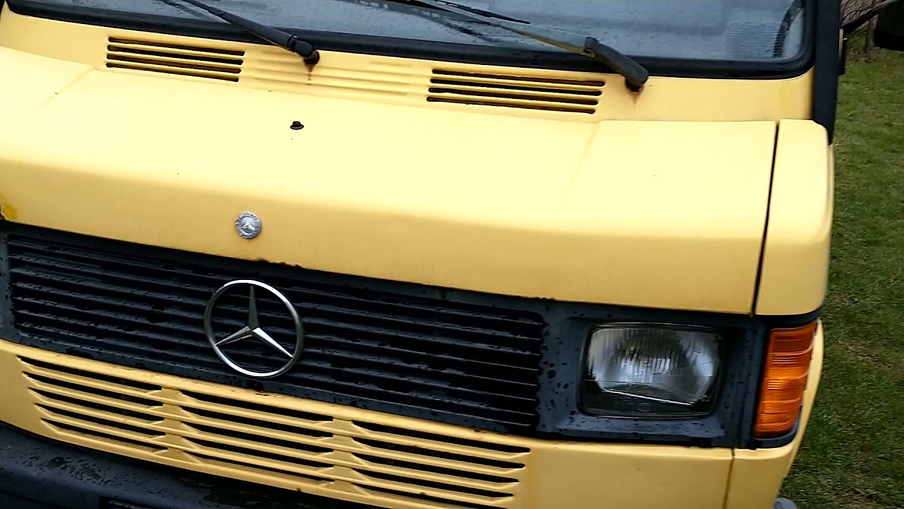 Cold Engine Running Mercedes 310D T1 3°C (rainy day) 500k km - YouTube