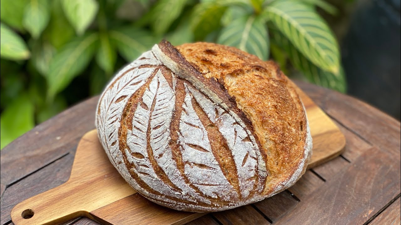 Sourdough scoring Leaf scoring🍃 design (6)@ 欧包刻花系列（6) - YouTube