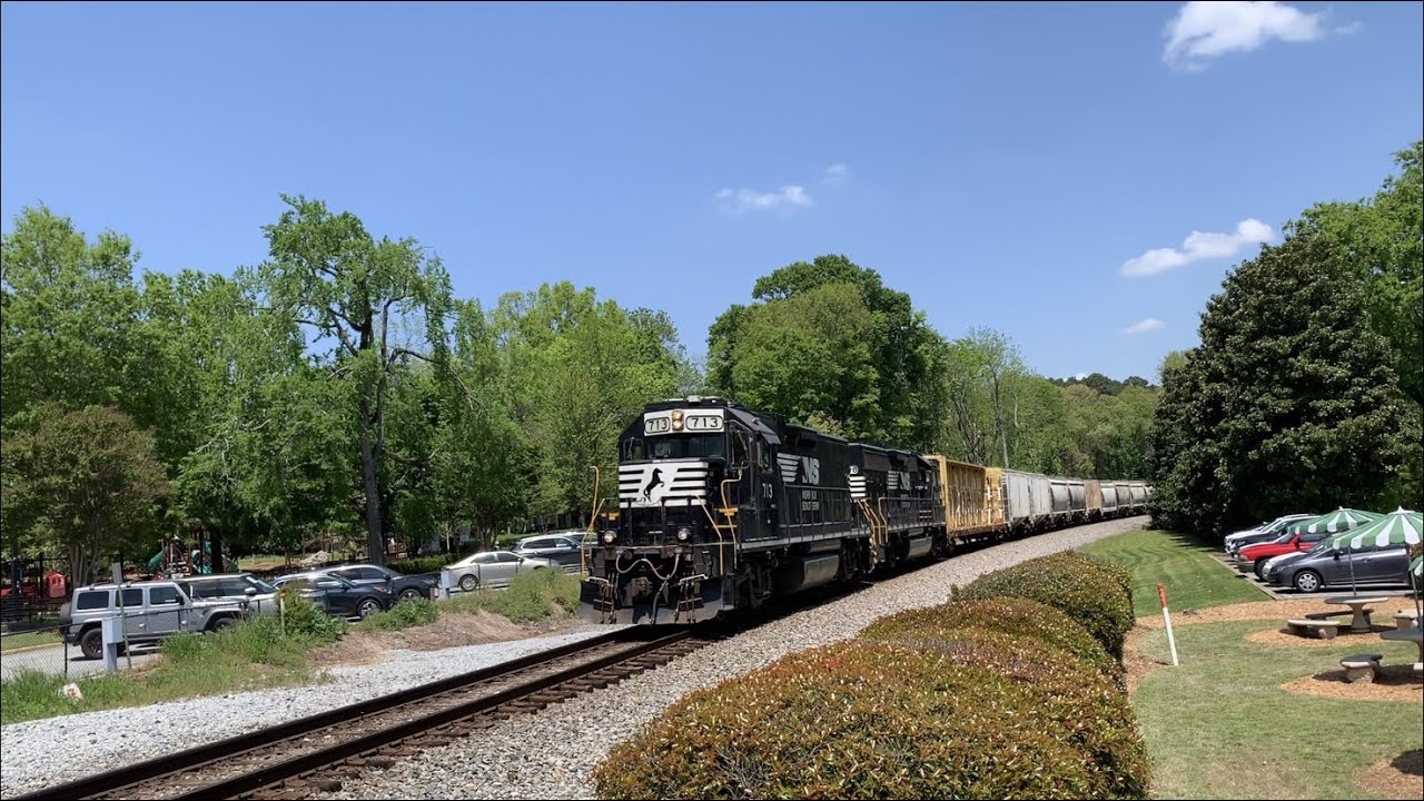 NS 713 Leads P52 (SB) Thru Norcross, GA 4/22/2022 - YouTube