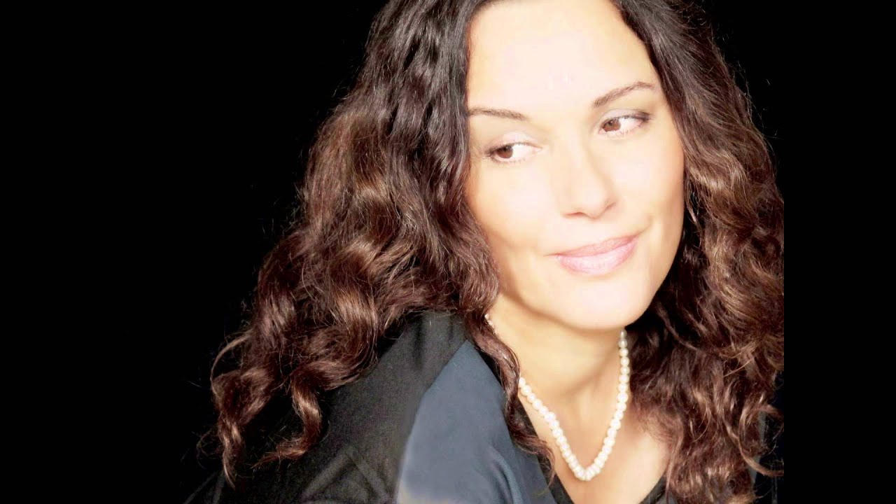 Interview with Loretta Heywood, Photon TV Show's Tivia - YouTube