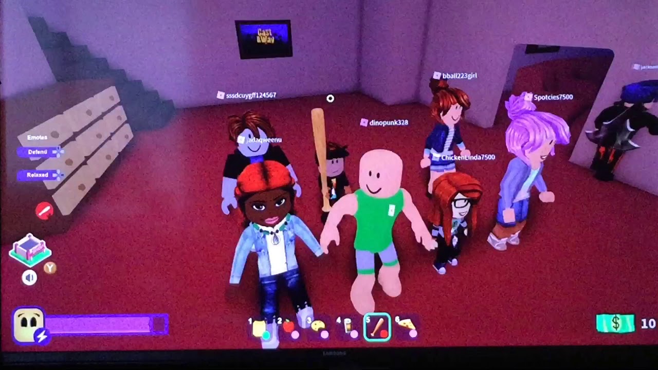 Fighting Scary Larry! Roblox Break In (Story) - YouTube