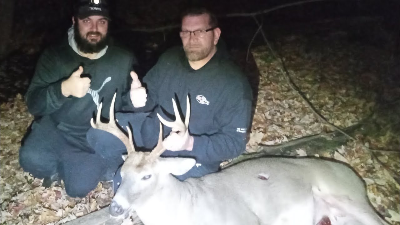 How to Track a deer and knowing the hit just by the arrow 750 yard ...