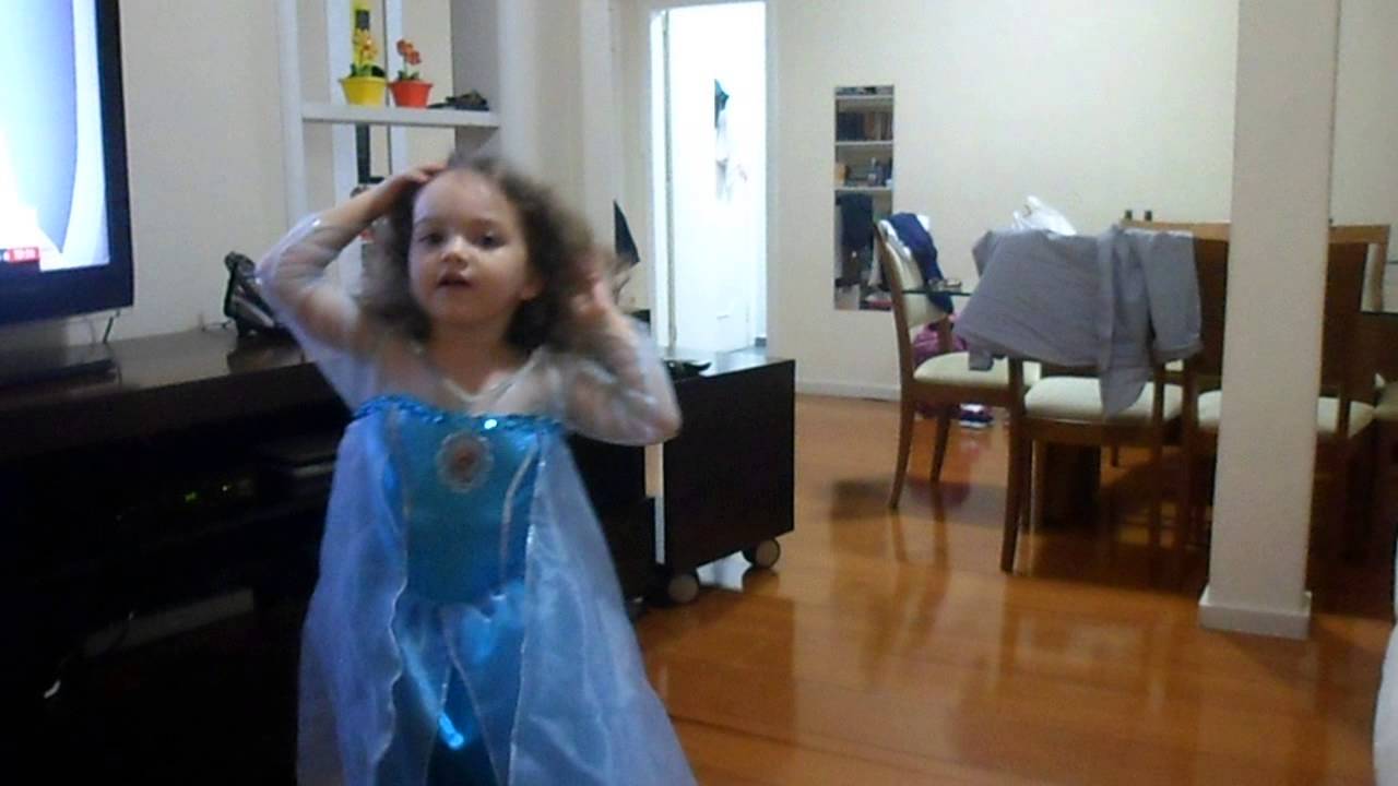 Ana Clara - Let it go - Frozen Disney - 2014 - YouTube