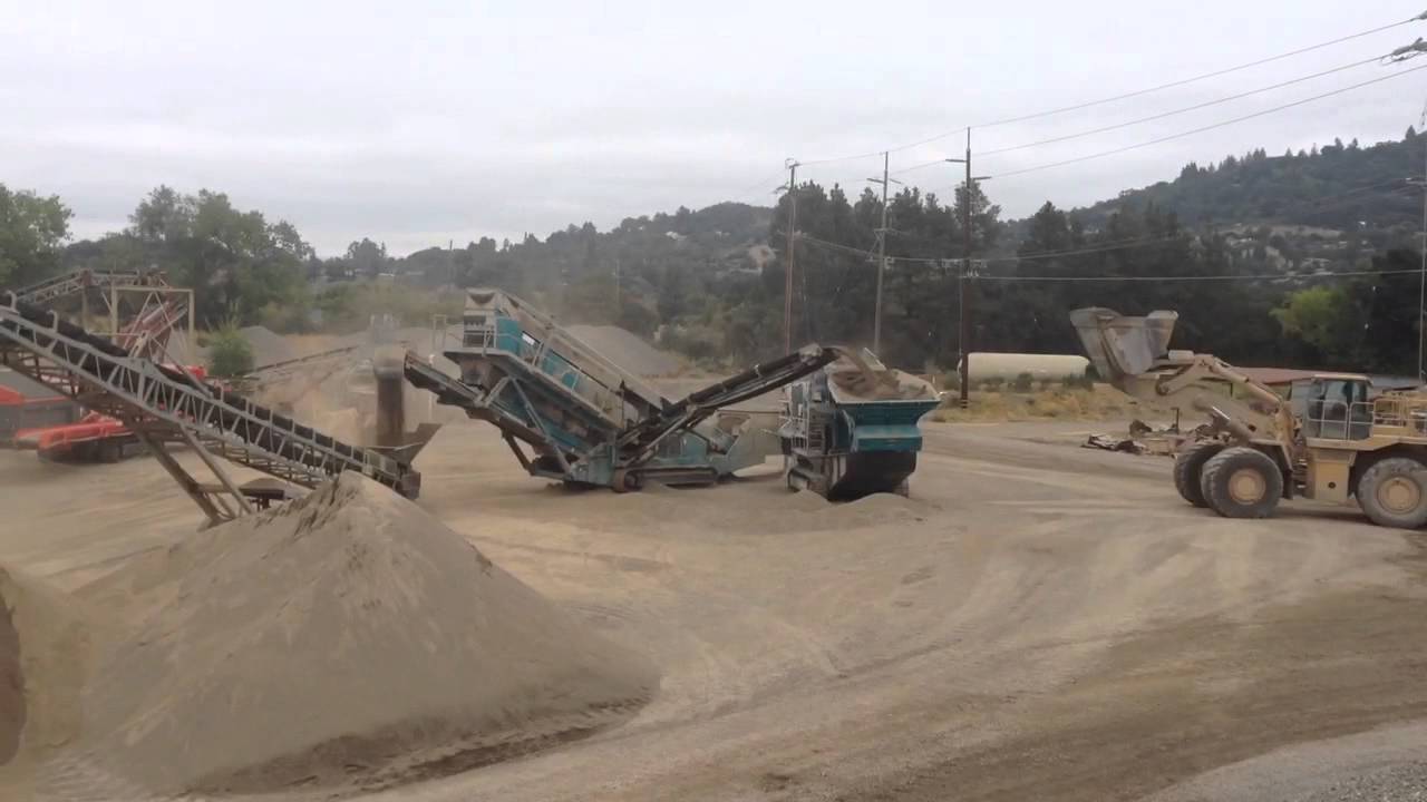 1300 Maxtrak Cone Crusher, Chieftain 2100 & M95 Stacker - YouTube