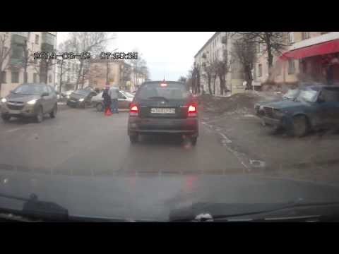 ДТП на ул.Энгельса(Чебоксары) 12.03.2014 г. ВАЗ-2115 vs РЕНО