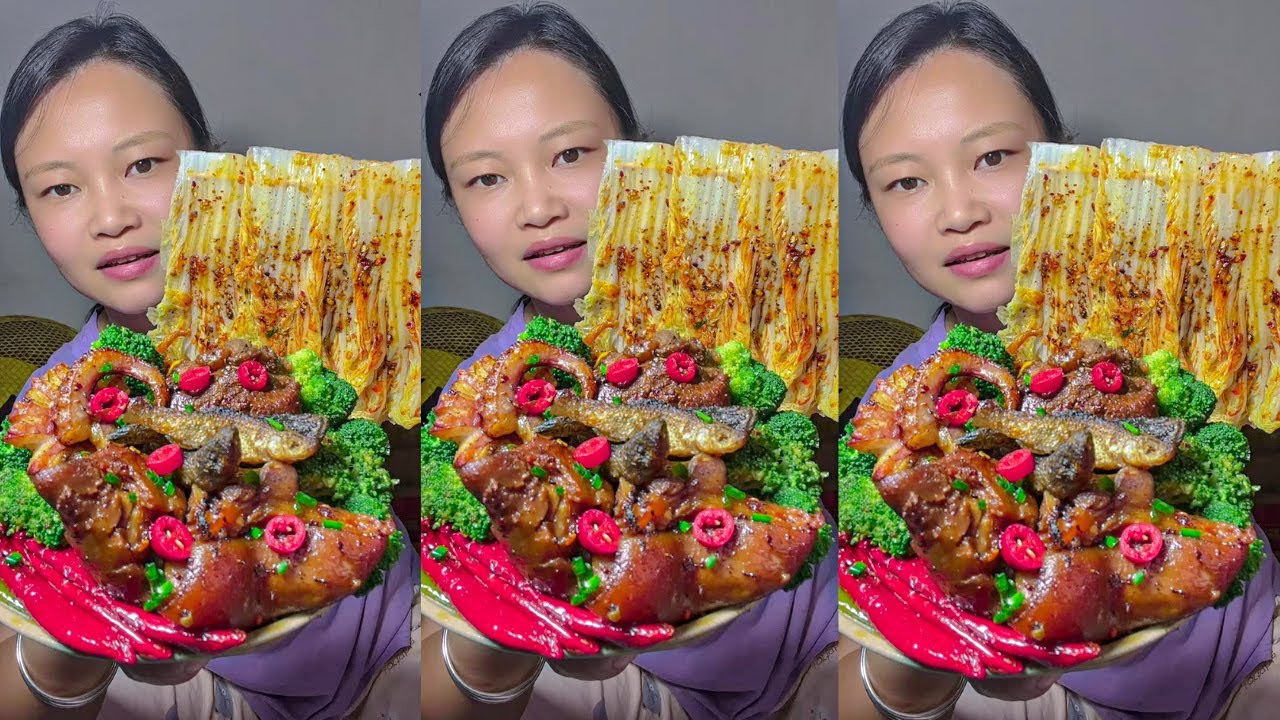 Let's eat with jin braised pig's trotter spicy and fried noodle spicy ...