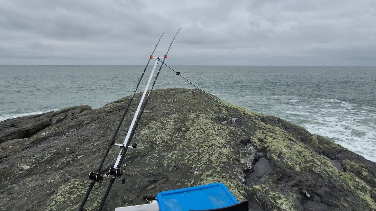 Fishing around the world Inspiration / fishing Holyhead Breakwater ...