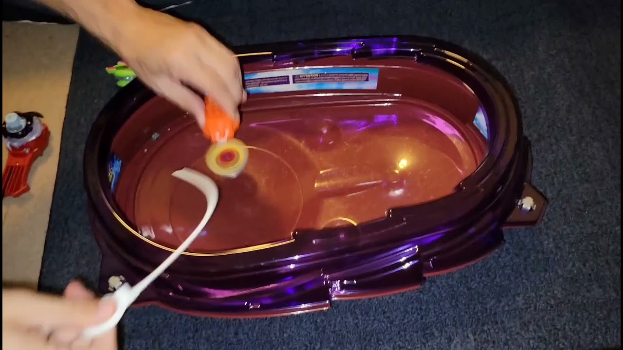 Raid Luinor Vs Kolossal Luinor Beyblade Burst Surge Speedstorm Battle ...