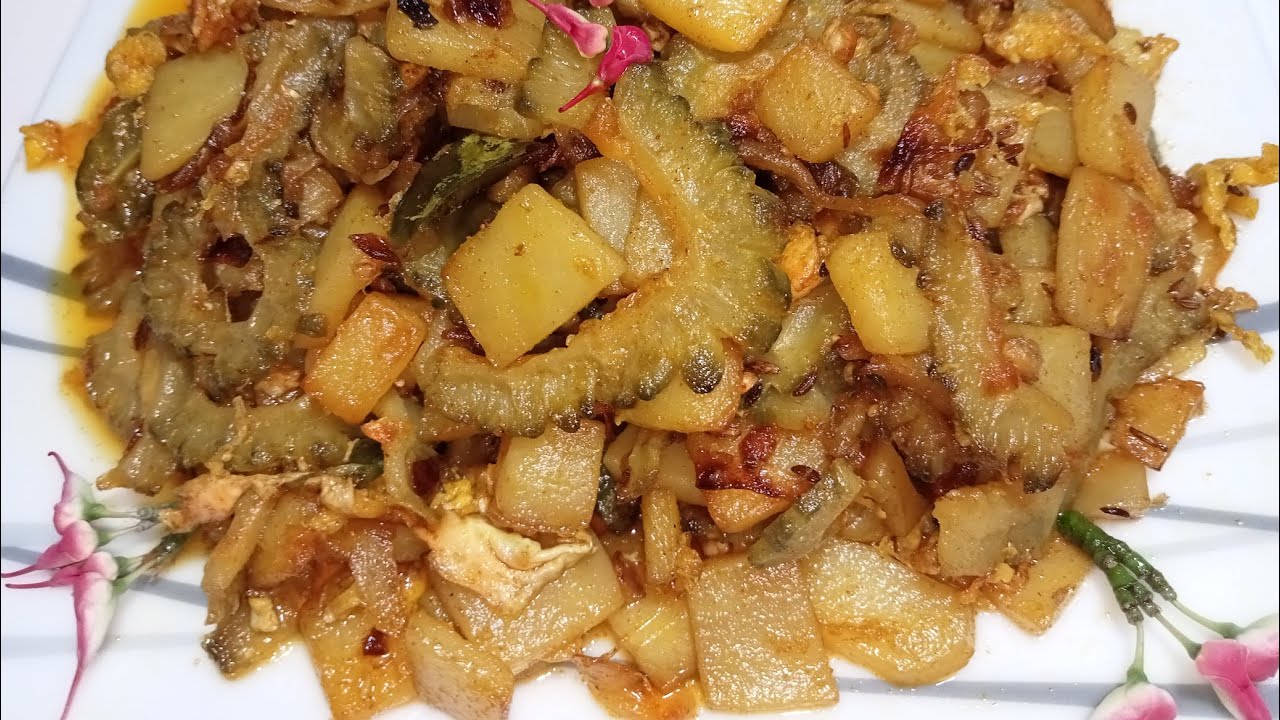 BITTER GOURD FRY ONE OF THE BEST RECIPE KOROLA BHAJI.. তিতা ছাড়া রং ...