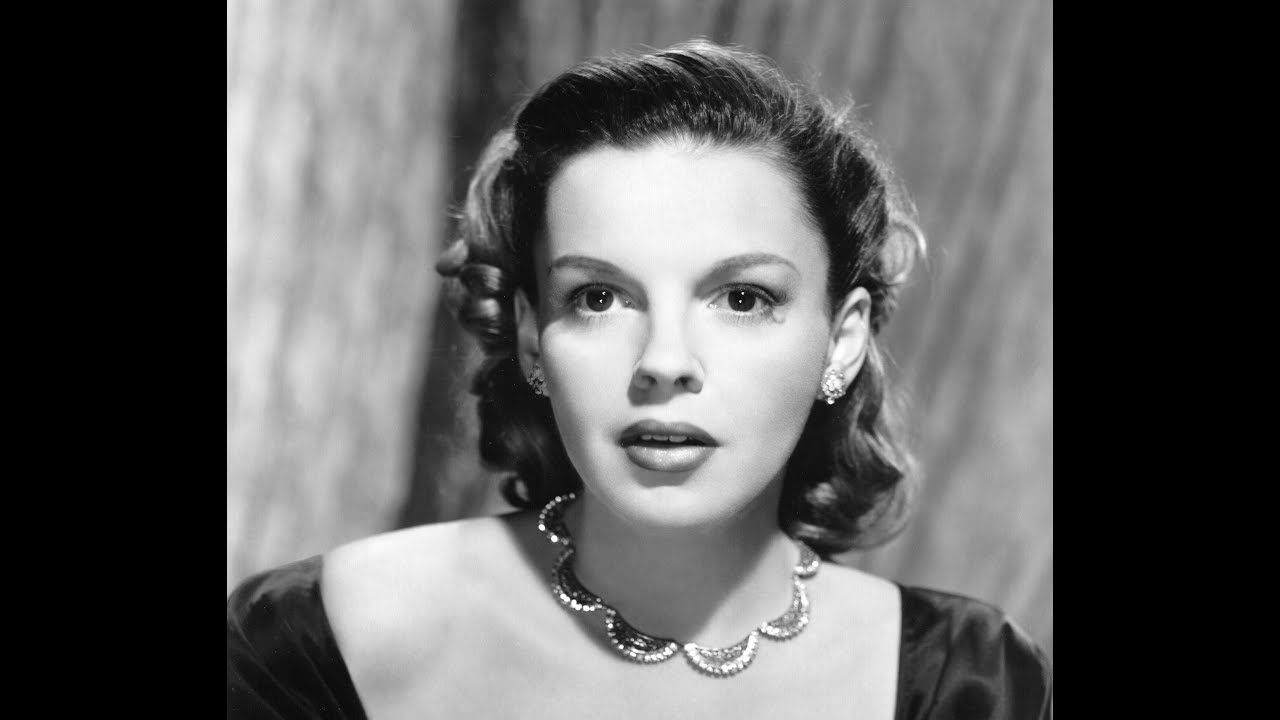 Somewhere Over The Rainbow (Guitar Cover) 2022 ☠️ - YouTube