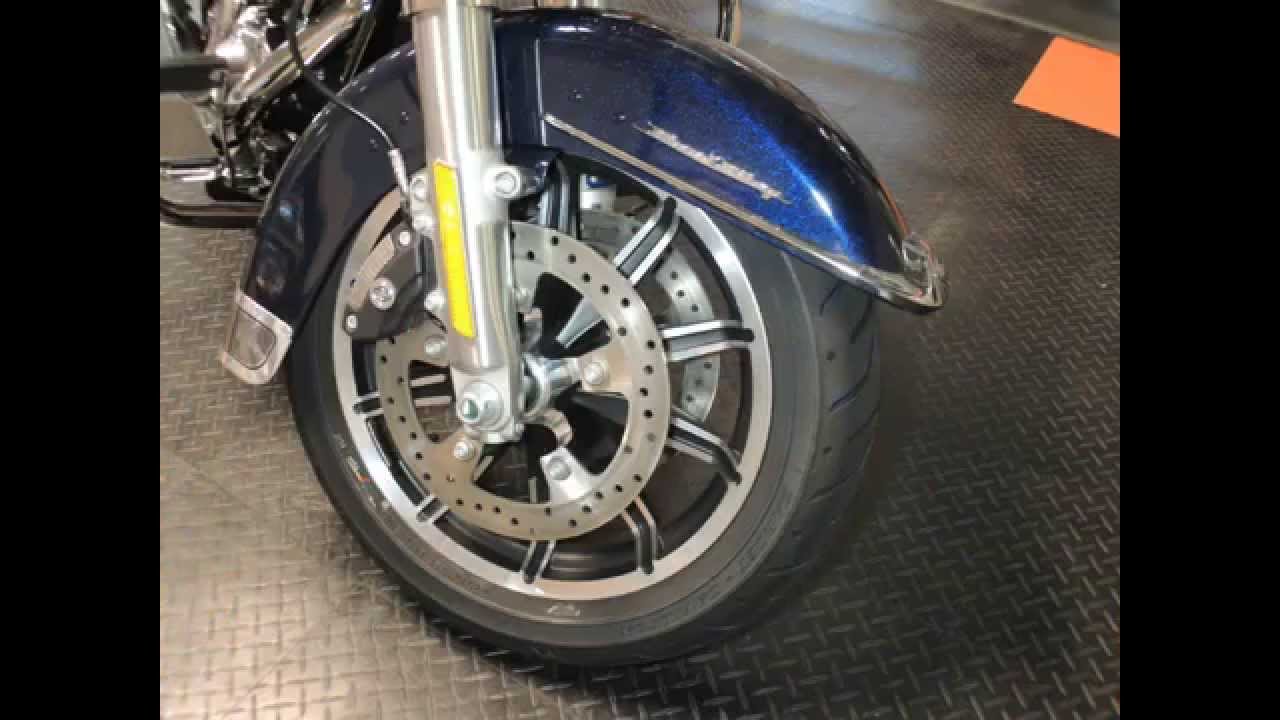 SWEETWATER HARLEY-DAVIDSON 2014 FLHR ROAD KING BIG BLUE PEARL/VIVID ...