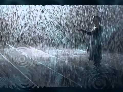 Κοιτάζω τη βροχή Ηλίας Παλιουδάκης New Song 2013 - YouTube