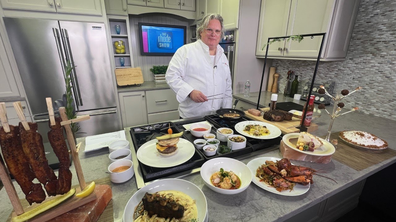 In the Kitchen: Burgers with David Burke - YouTube