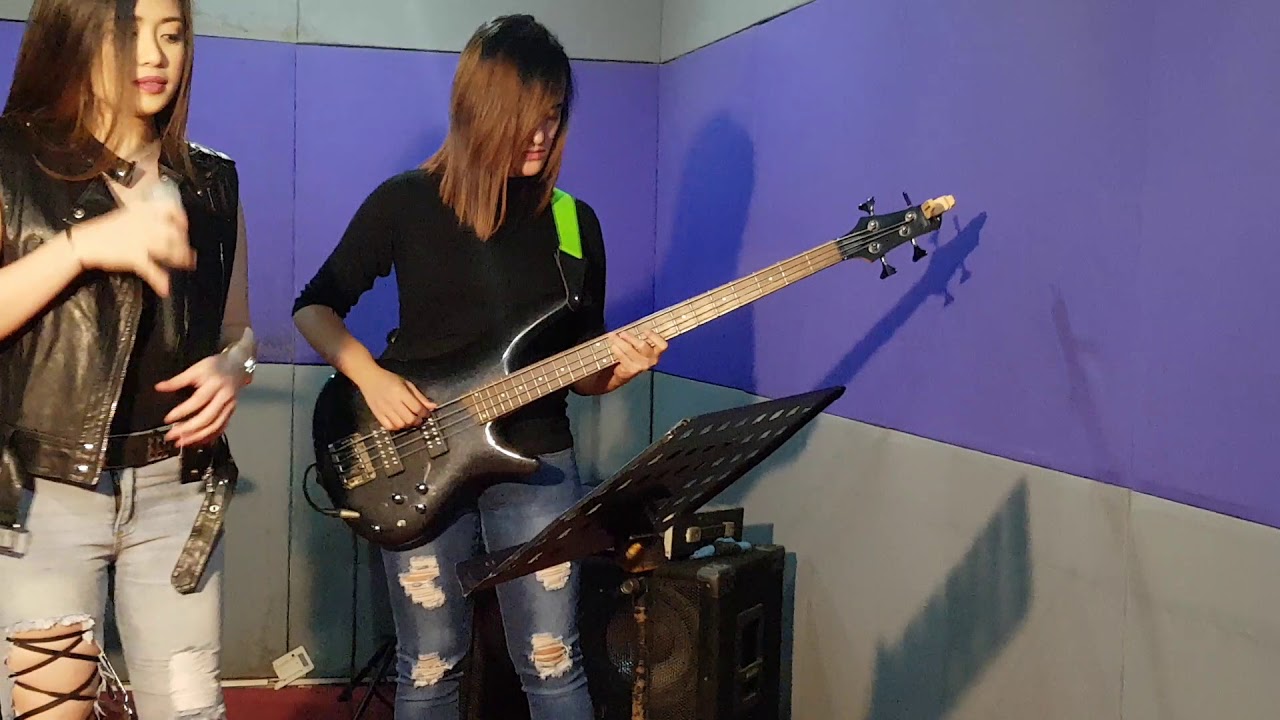 Banda Cinco 5pc band Alone by Arci - YouTube