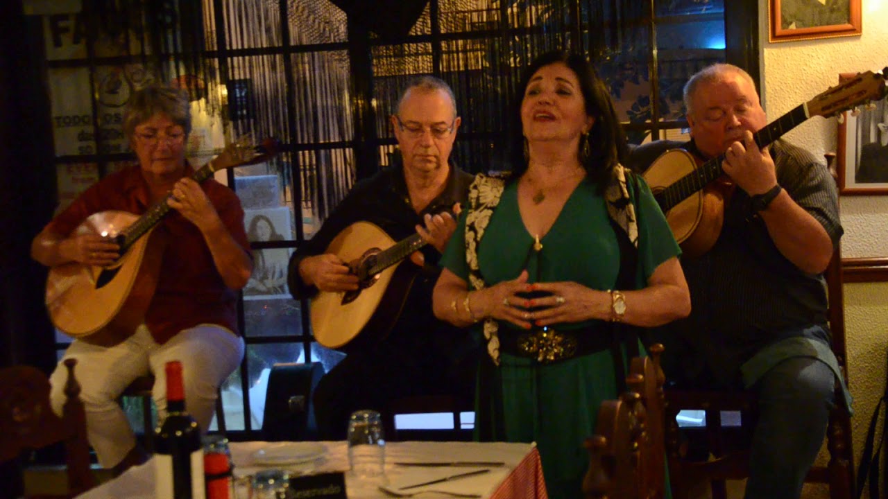 MARIA DA SAUDADE canta, "AI MARIA" - YouTube Music