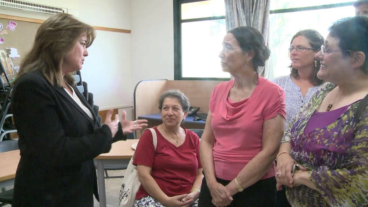 Teacher of the Year Shanna Peeples Gives Educated Inspiration: Love ...