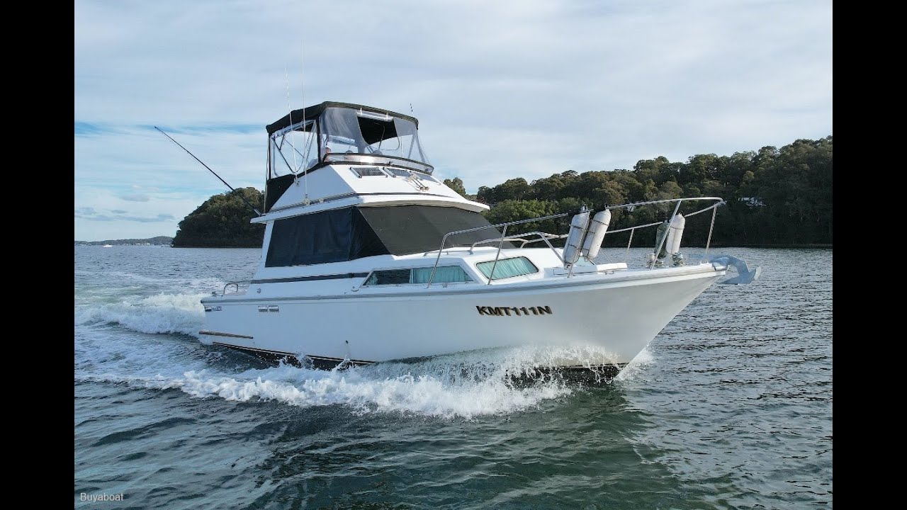 Mariner 34 Flybridge Cruiser - Walkthrough - YouTube
