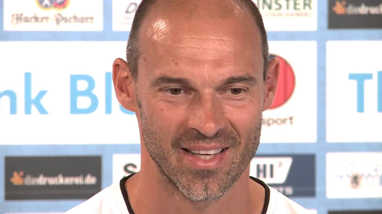 Alexander Schmidt will Nix sagen ! TSV 1860 München - YouTube