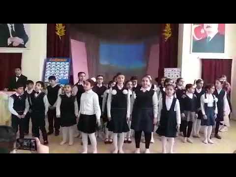 Novxanı 1 saylı orta mektebinde Rus dili gecesi.(1)