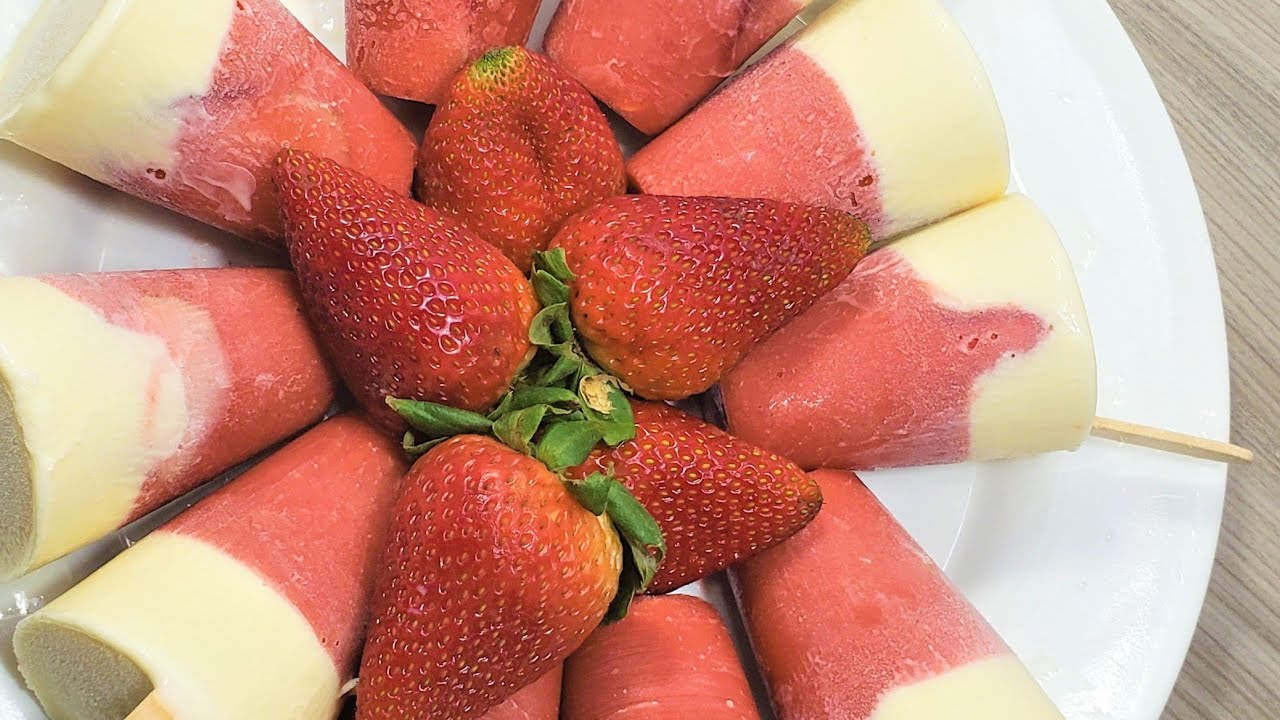 como hacer Helados de FRESA y tres leches - helados de LECHE con FRESA ...