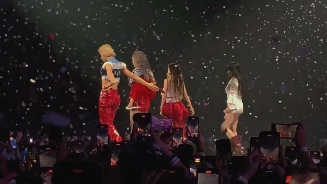 UGLY (VIP SC Fancam) - 2NE1 WELCOME BACK Concert in Manila | DAY 1-16Nov2024 - YouTube