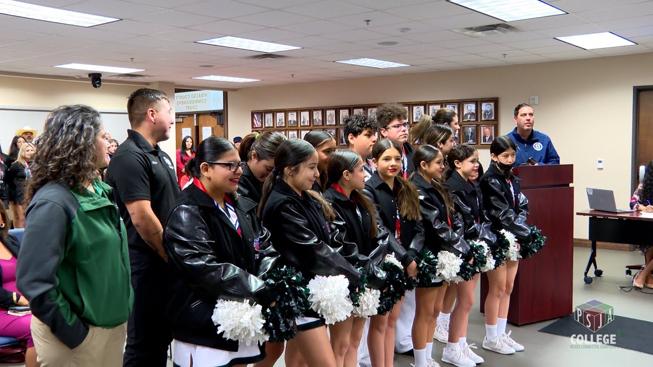 Alamo Middle School Cheerleaders Win National Title - YouTube