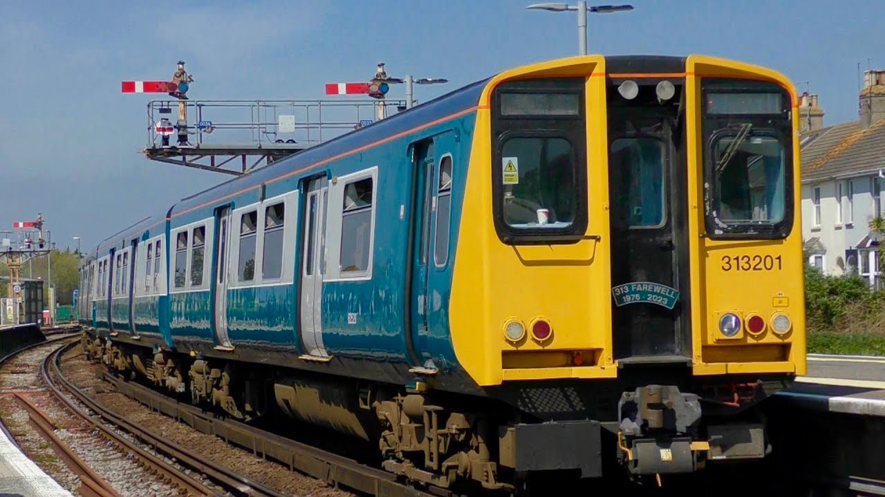 Southern 313213 & BR Blue 313201 Class 313 Farewell - The Sussex ...