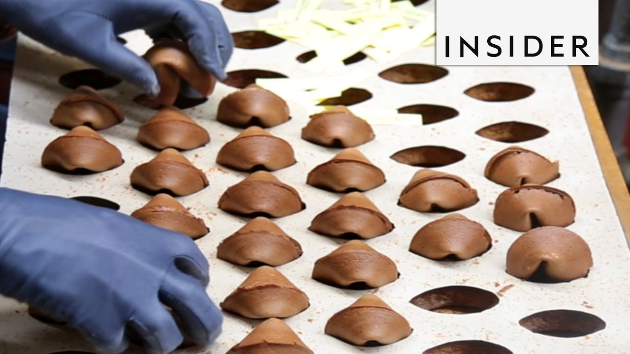 San Francisco Shop Makes Fortune Cookies From Scratch - YouTube