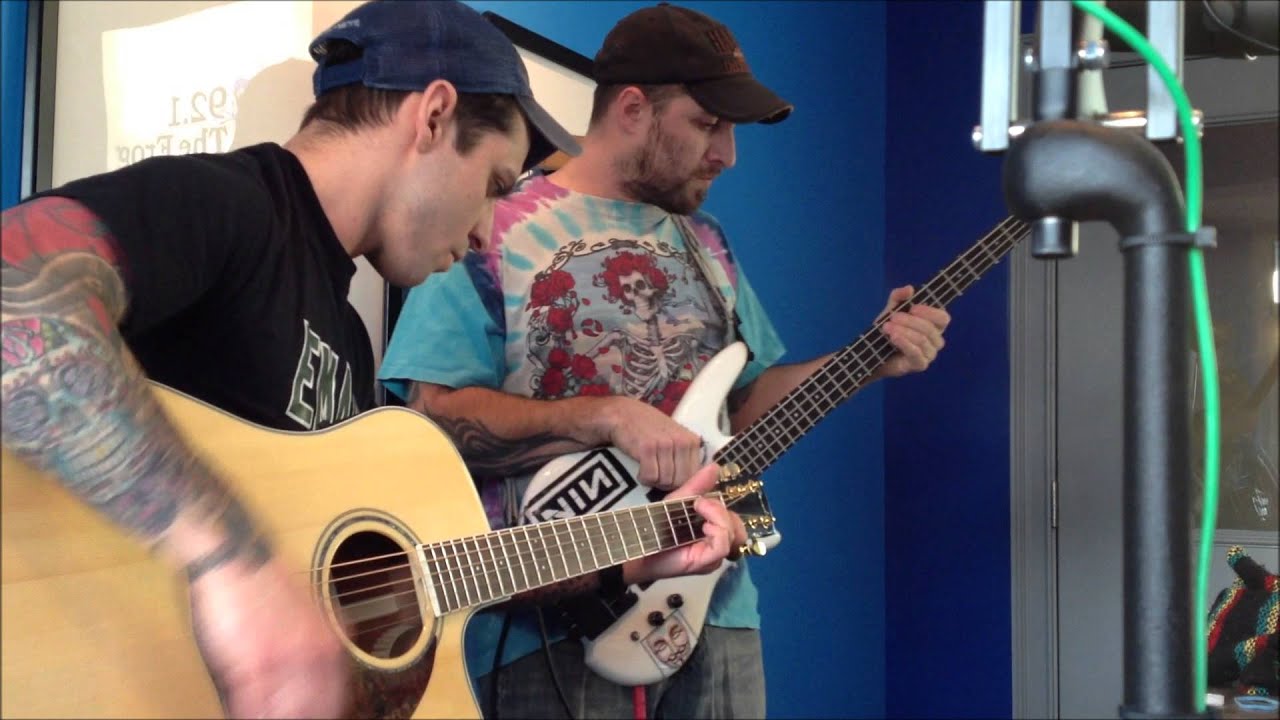 Dale Yeah preforms "One Way or Another" in Studio 3-18-14 - YouTube