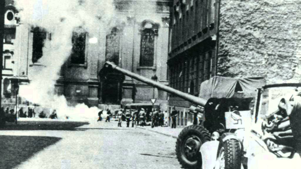 Četař Jan Hrubý - YouTube