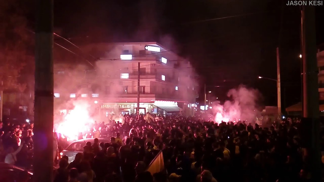Πανηγυρισμοί στην Ν.Φιλαδελφεια για το πρωτάθλημα της ΑΕΚ - AEK's fans ...