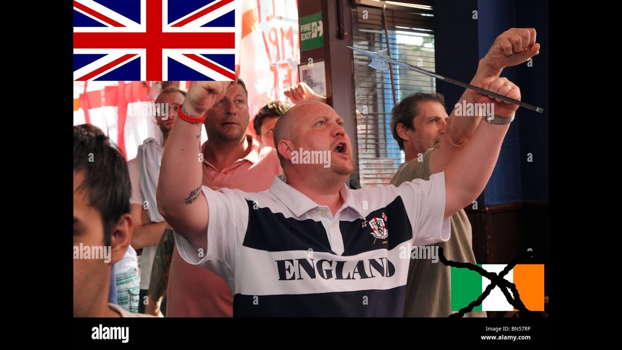 Mordhau | British Hooligan causes shenanigans - YouTube