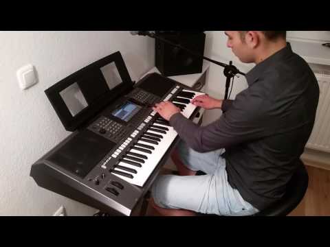 Despacito - played live on PSR S770 by Simu