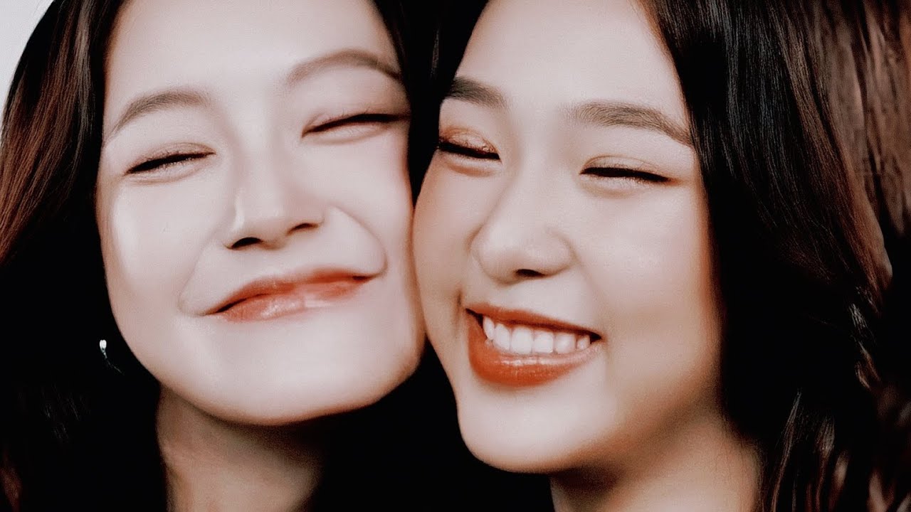 Namtan Tipnaree & Film Rachanun (#NamtanFilm) - Says It - YouTube