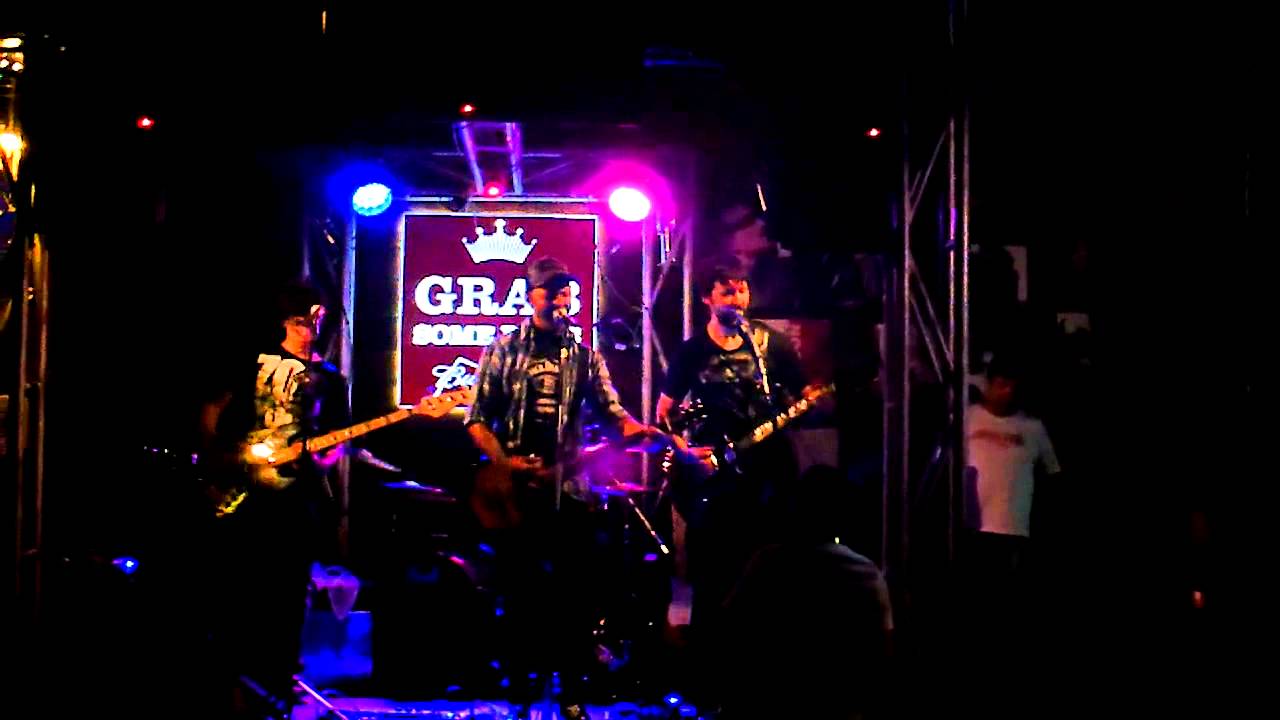 Paralelo 31 - Helter Skelter (The Beatles) - YouTube