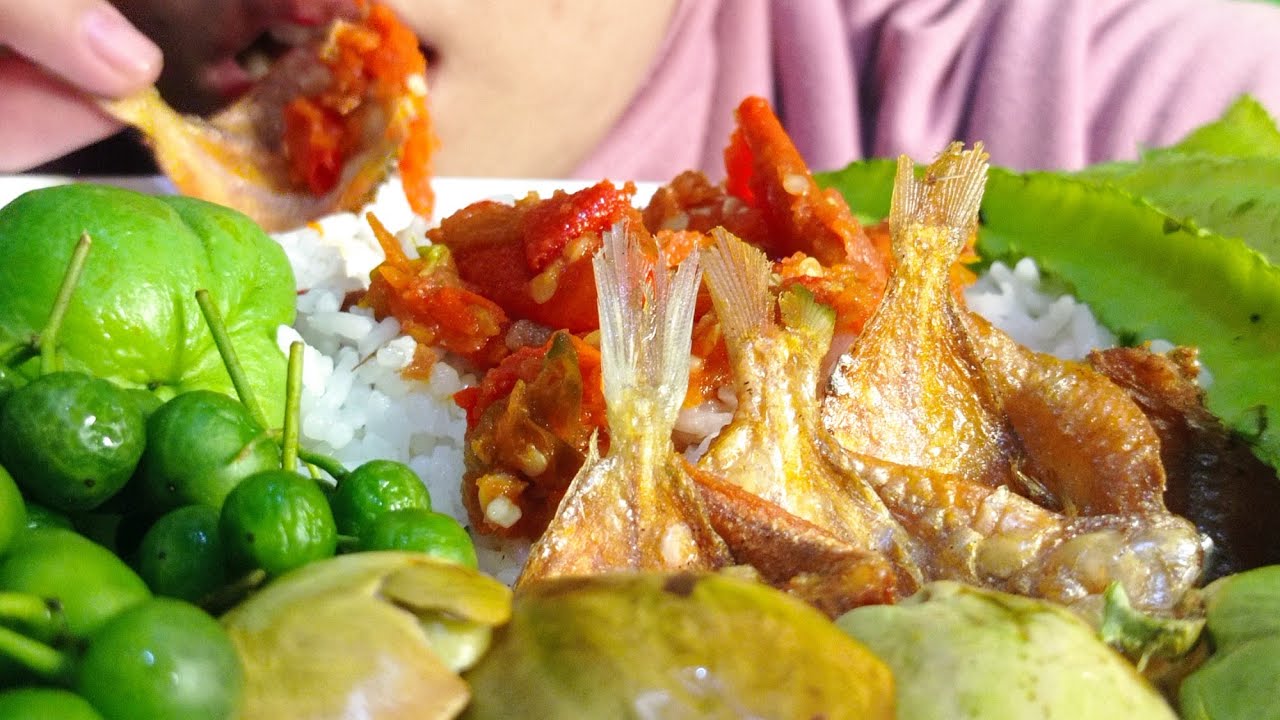 Asmr ikan asin+sambel terasi+lalapan mentah|| Asmr Indonesia - YouTube