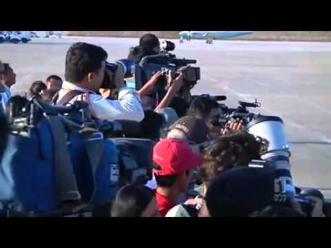 Clinton meets with Burma's president