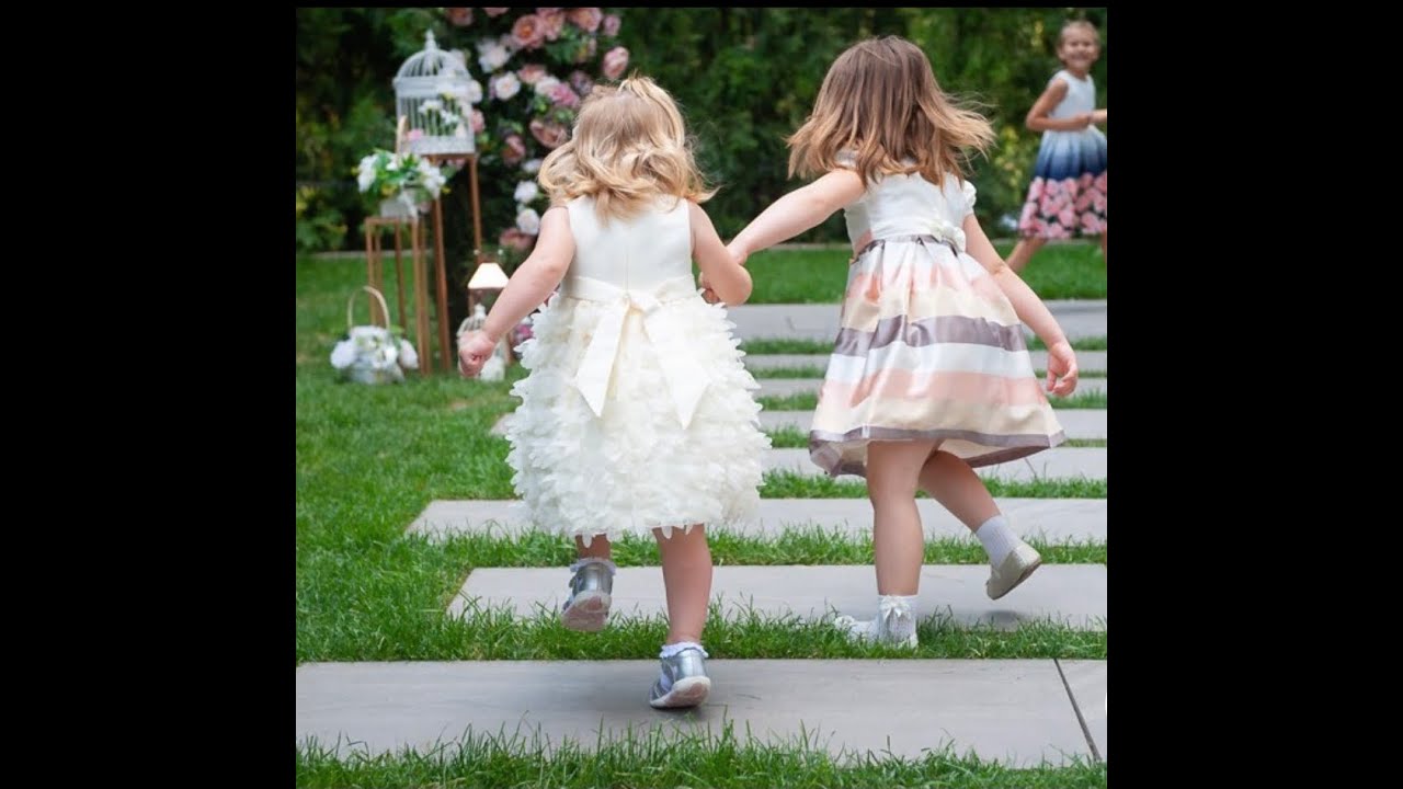 Tomorrow /Annie (cover by Alexandra & Antonia) - YouTube