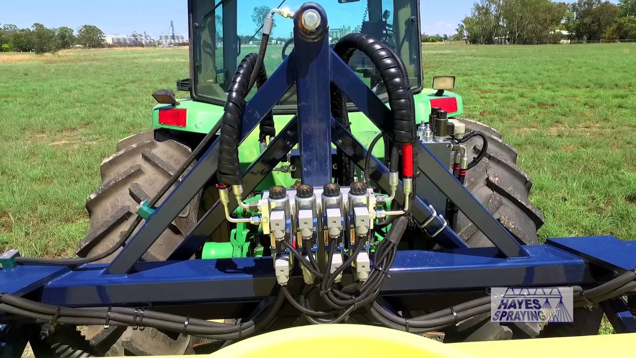 Hayes Spraying Three Point Linkage 3PL Boomspray - YouTube