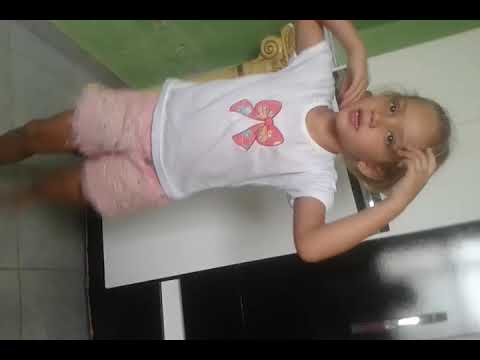 Mc Loma e as gêmeas lacração Maria Eduarda dançando sou basiquinha toda