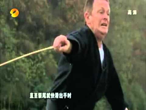 Anthony Kelly Catch an arrow by hand - YouTube