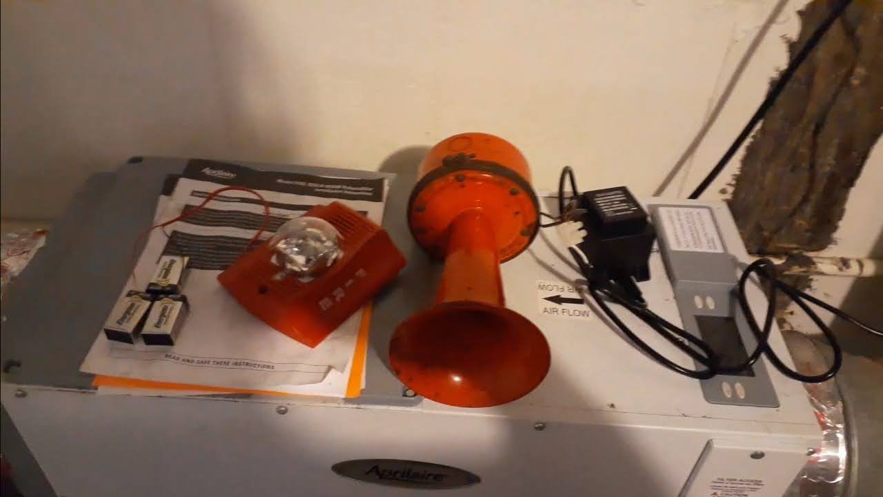 IBM 4030-1B vs System Sensor SpectrAlert Advance P2R (Fire Alarm ...