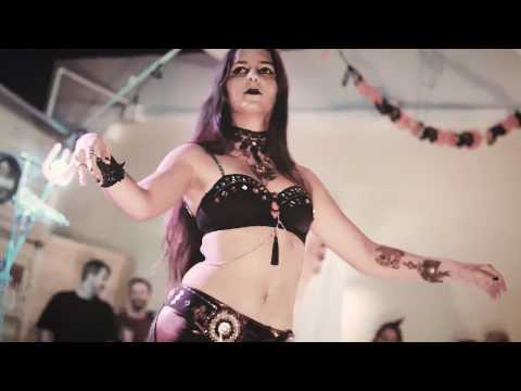 LUANA DUCERCHI - Dark Bellydance no Villa Blues
