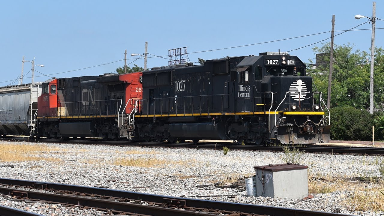 IC 1027 & CN 2679 lead CN A40891 - YouTube