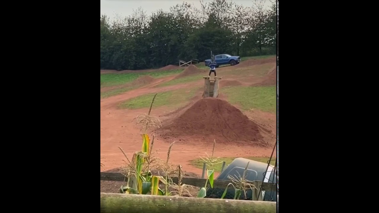 Matt Jones insane backflip to frontflip on mtb - YouTube