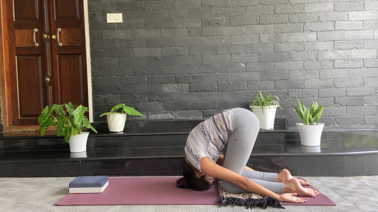 RABBIT POSE _ SASANGASANA | IMPROVES DIGESTION AND CHRONIC TONSILLITIS ...